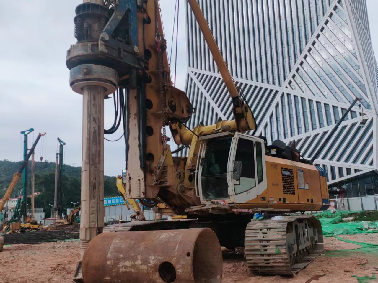 2017 BAUER BG30 Rotary Drilling Rig - MachineryHere